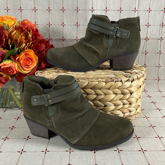 Earth Origins | Shoes | Earth Origins Odel Olive Green Suede Ankle ...